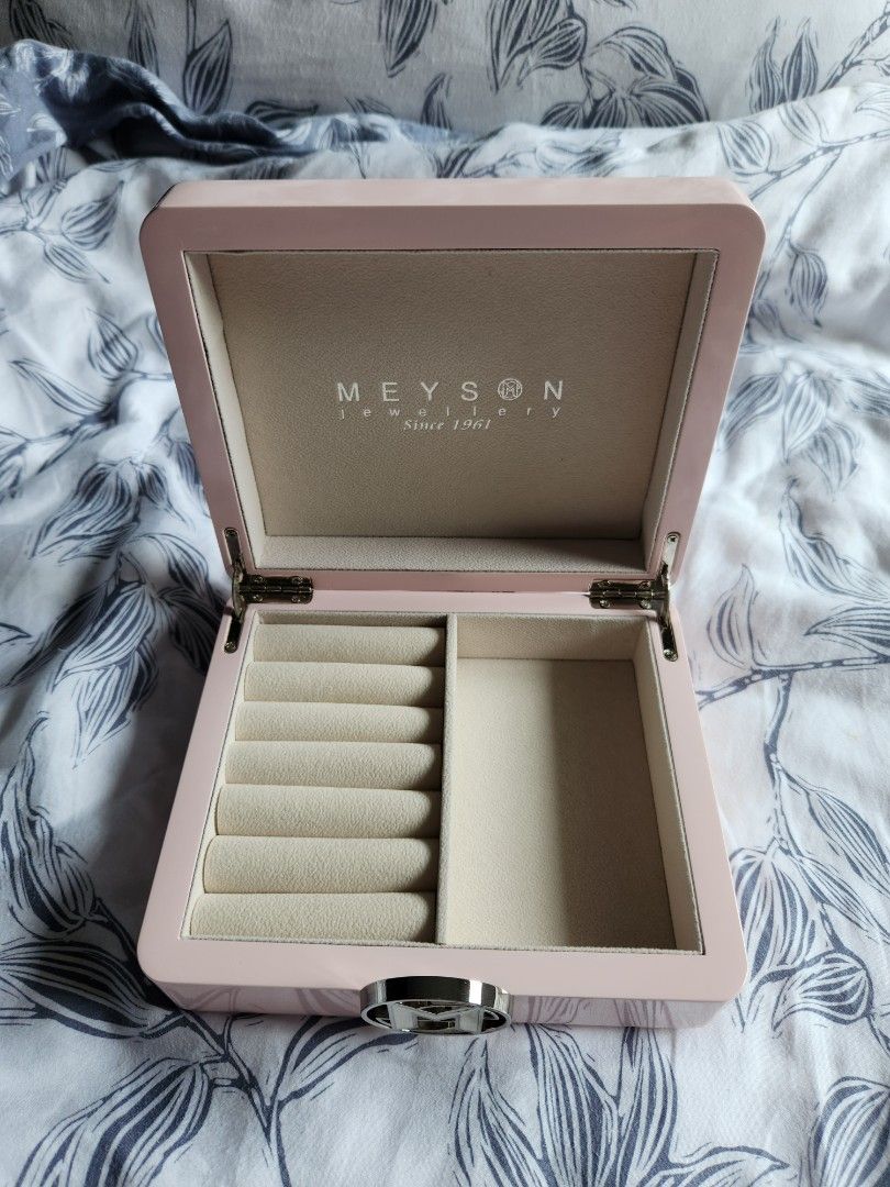 Pink Meyson Jewellery Box, Women's Fashion, Jewelry & Organisers ...