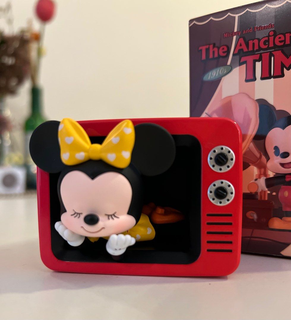 [擺設]POP MART Minnie Mouse TV the ancient time series collection 米妮老鼠紅色 ...