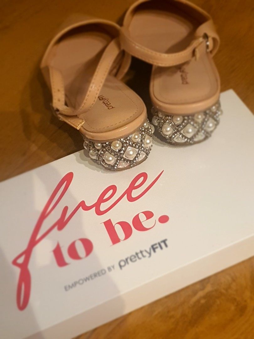 Pretty Fit Pumps, Women's Fashion, Footwear, Heels on Carousell