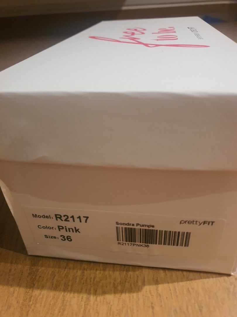 Pretty Fit Pumps, Women's Fashion, Footwear, Heels on Carousell