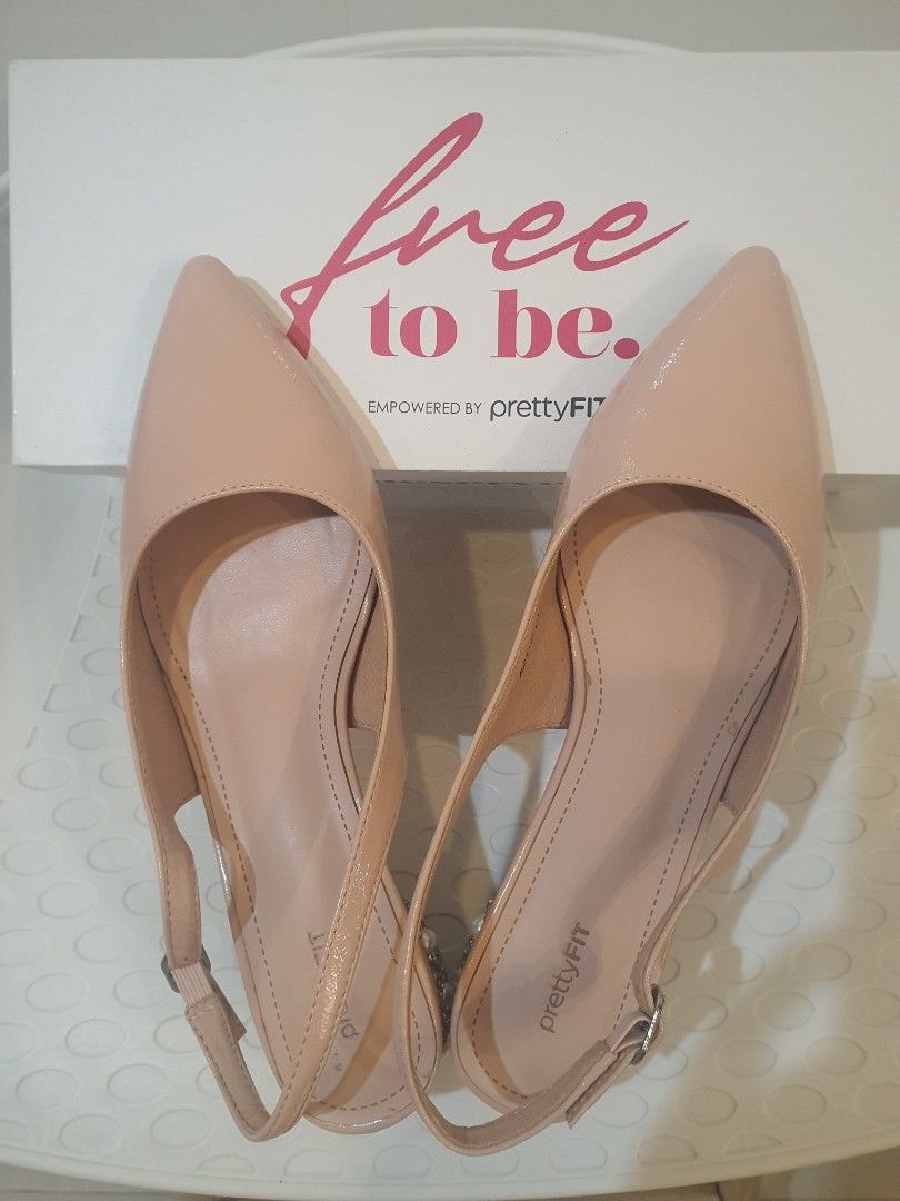 Pretty Fit Pumps, Women's Fashion, Footwear, Heels on Carousell