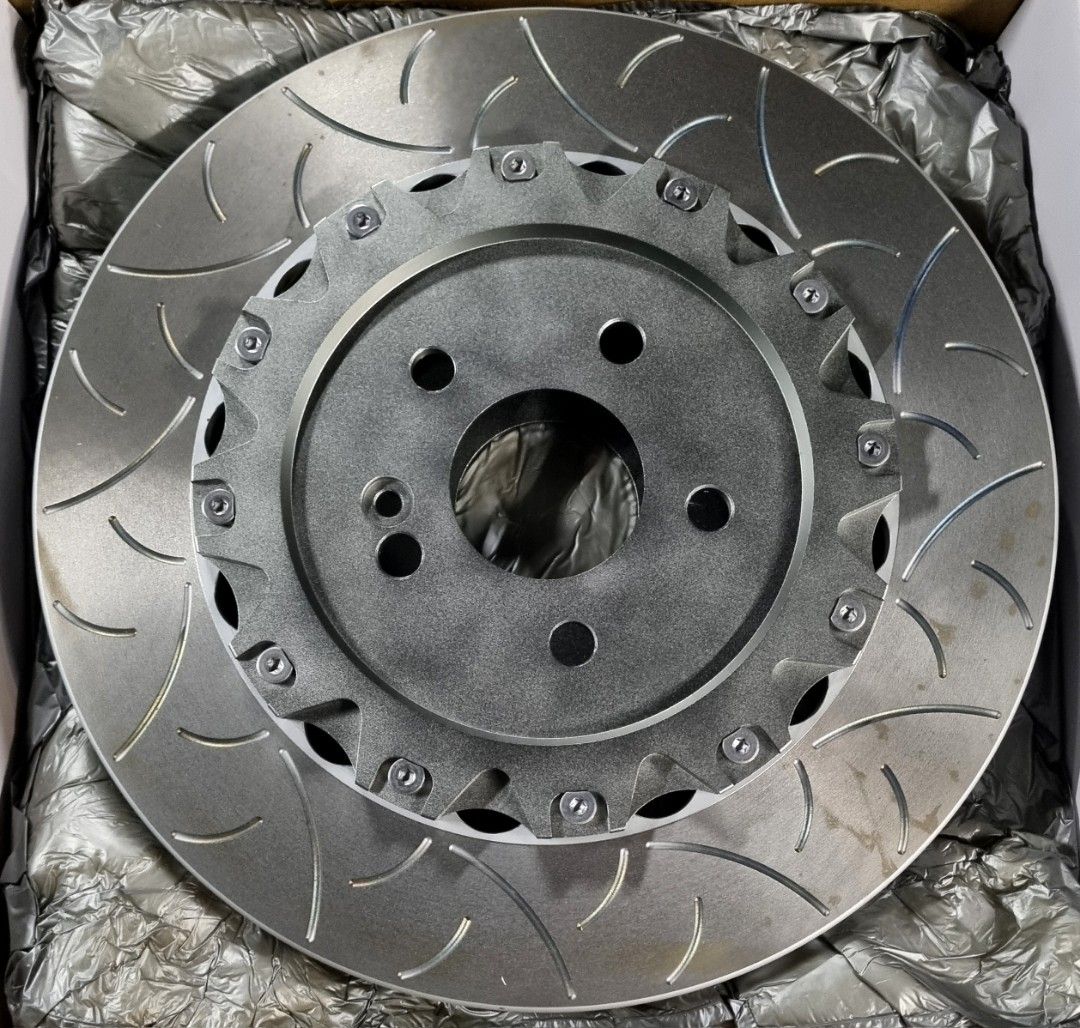 Refurbished Brembo 18z 6 Pot, Car Accessories, Accessories on Carousell