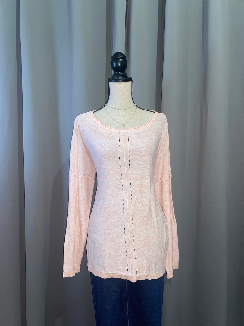 Retrology knitted top, Women's Fashion, Tops, Longsleeves on Carousell