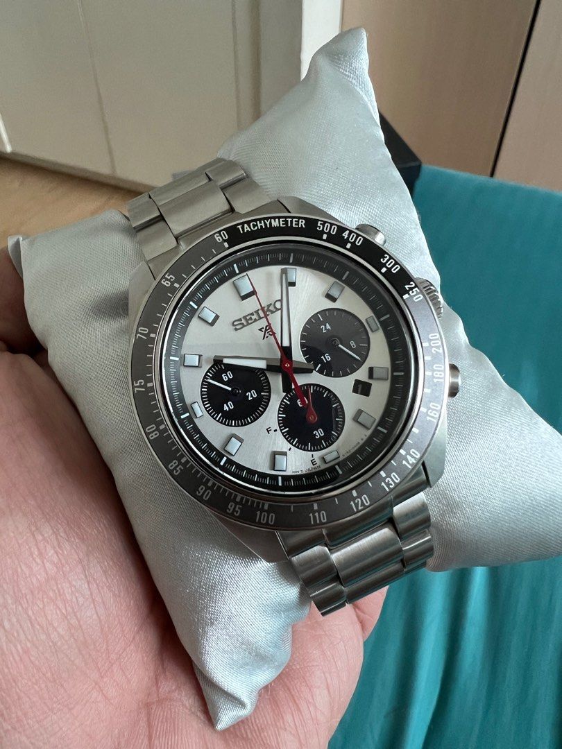 Seiko Speedtimer SSC911 (Panda v2), Men's Fashion, Watches ...