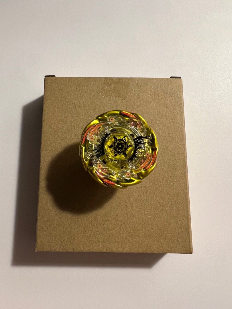 Sol Blaze V145AS Gold Version Metal Fight Beyblade, Hobbies & Toys ...