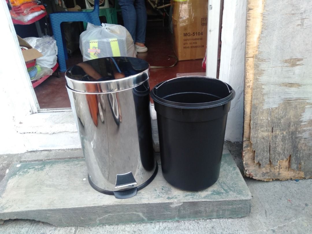 STAINLESS TRASH BIN, Furniture & Home Living, Cleaning & Homecare ...