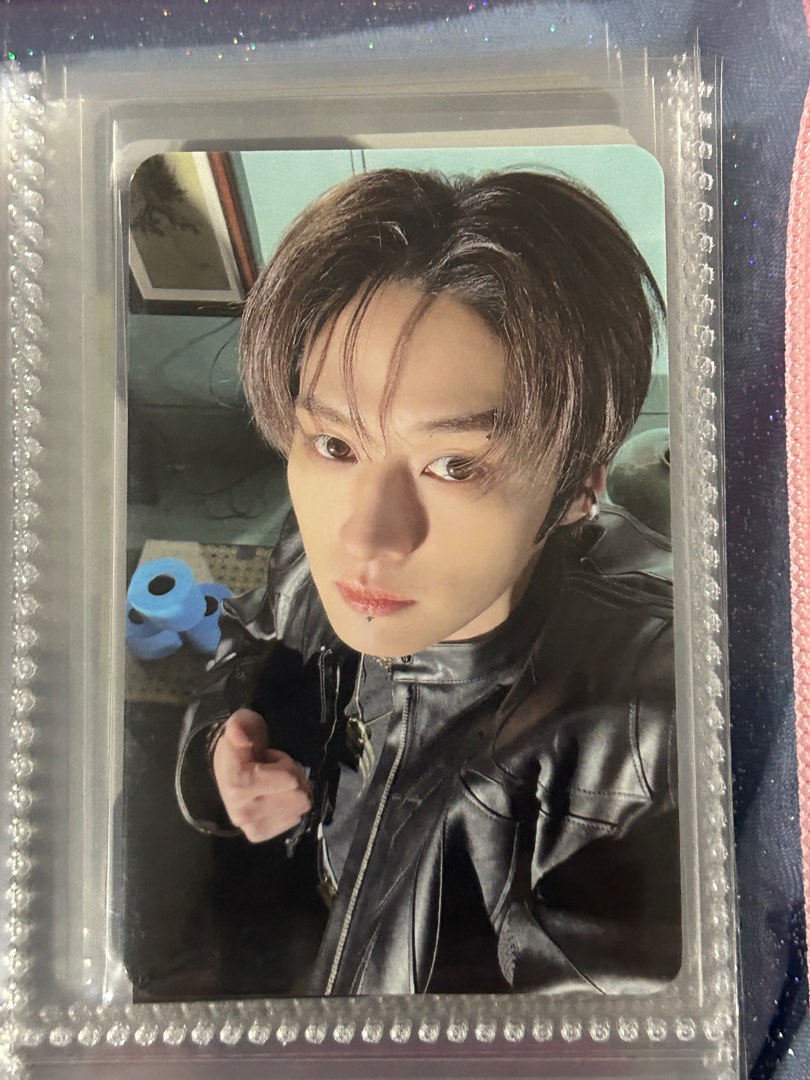 Stray kids Lee Know photocard, Hobbies & Toys, Memorabilia ...