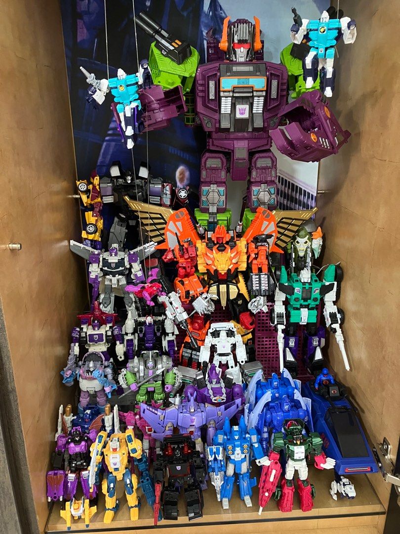 Transformers Seige , Earthrise , kingdom , legacy etc from Hasbro ...