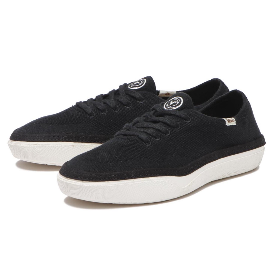 Vans Circle Bee, Men's Fashion, Footwear, Sneakers on Carousell
