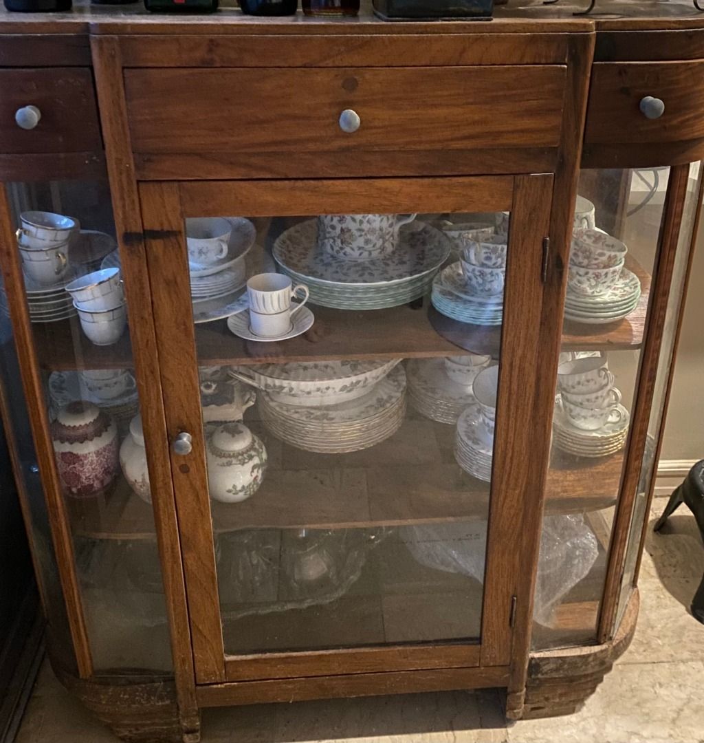 Vintage Platera/Display Cabinet, Furniture & Home Living, Furniture ...