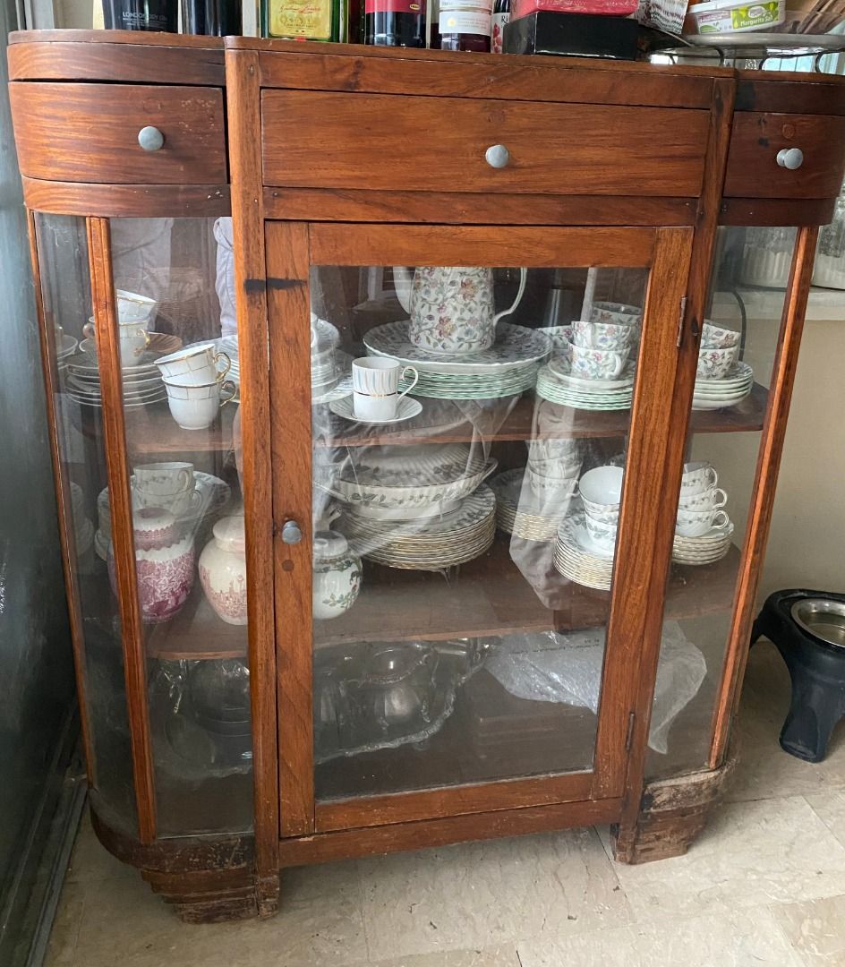 Vintage Platera/Display Cabinet, Furniture & Home Living, Furniture ...