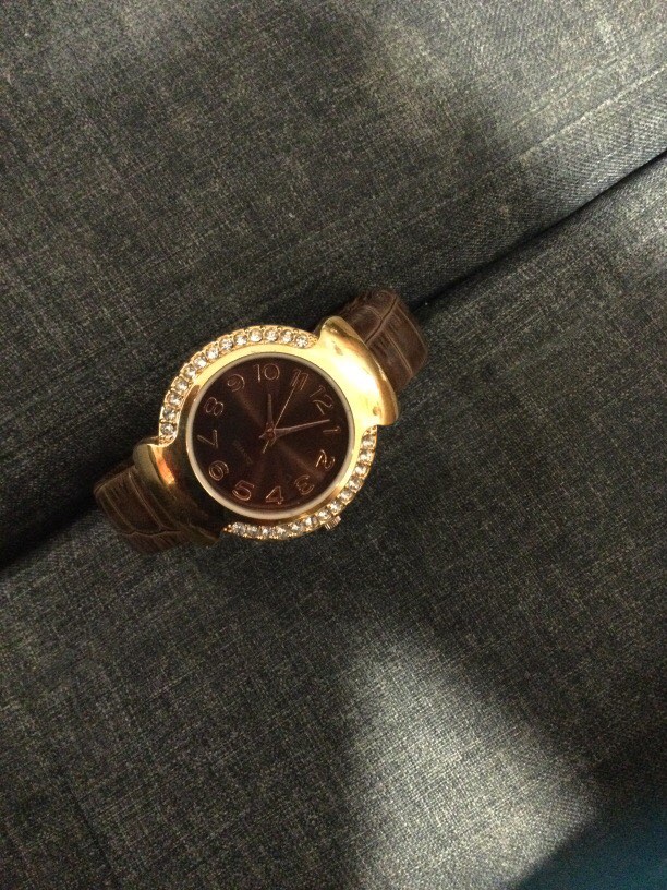 Watch, Women's Fashion, Watches & Accessories, Watches on Carousell