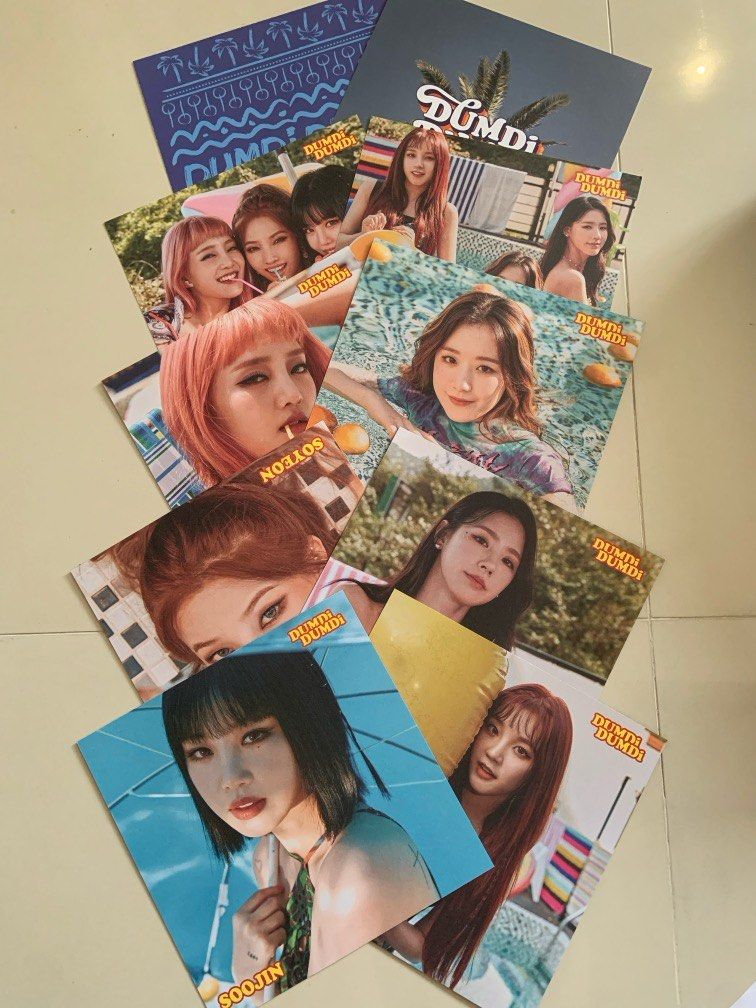 wts gidle posters, Hobbies & Toys, Memorabilia & Collectibles, K-Wave ...