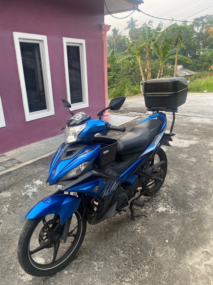 Yamaha LC135 v6 2020 (Blue) with Givi Box (Negotiable), Motorbikes on ...