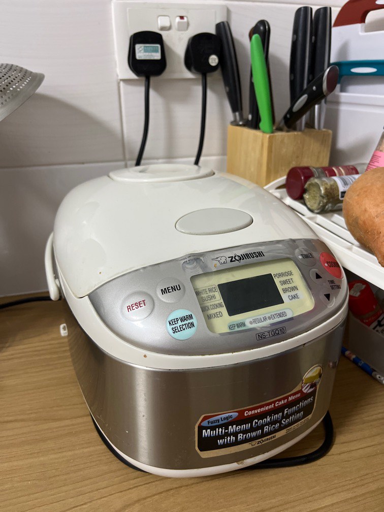 Zojirushi rick cooker, TV & Home Appliances, Kitchen Appliances ...