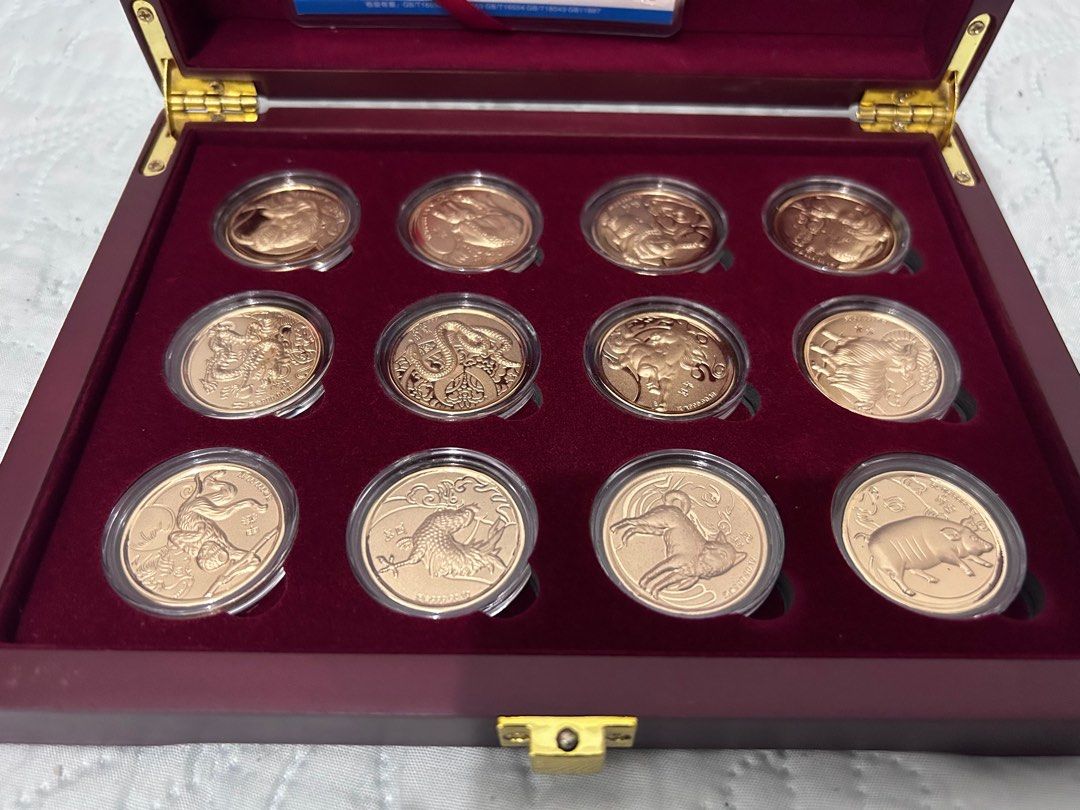 24K gold zodiac sign coins with certificate, Men's Fashion, Watches ...