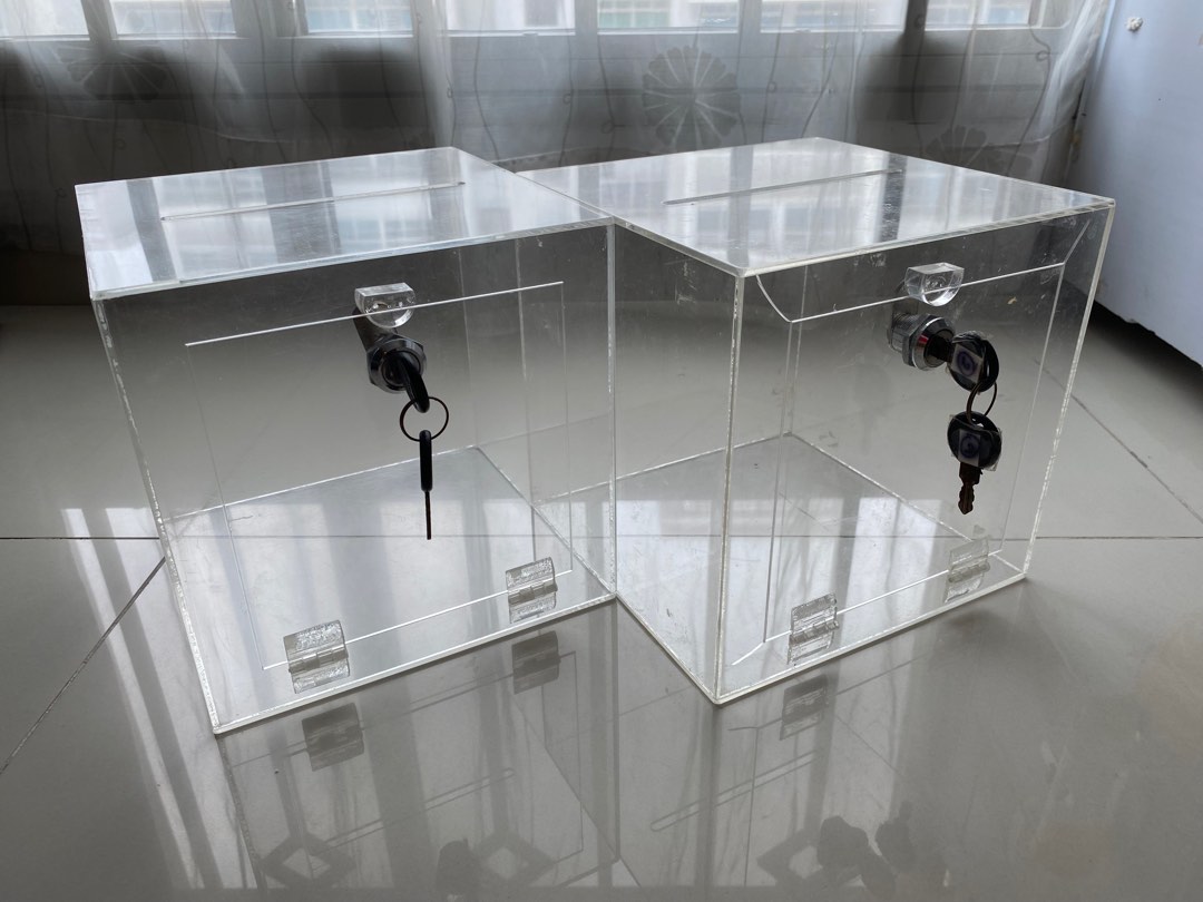 Acrylic boxes with lock, Everything Else on Carousell