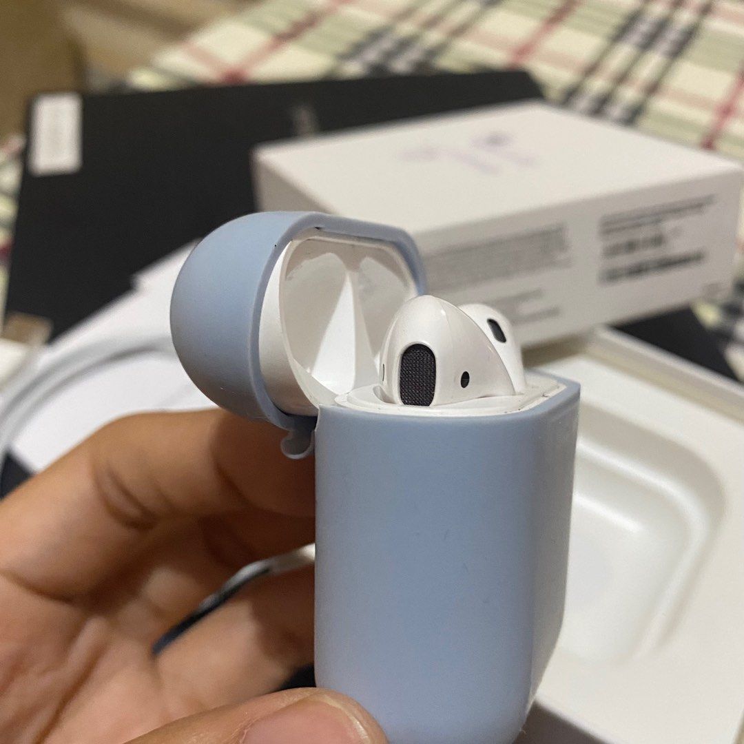 Air Pod* gen 2, Elektronik, Audio di Carousell