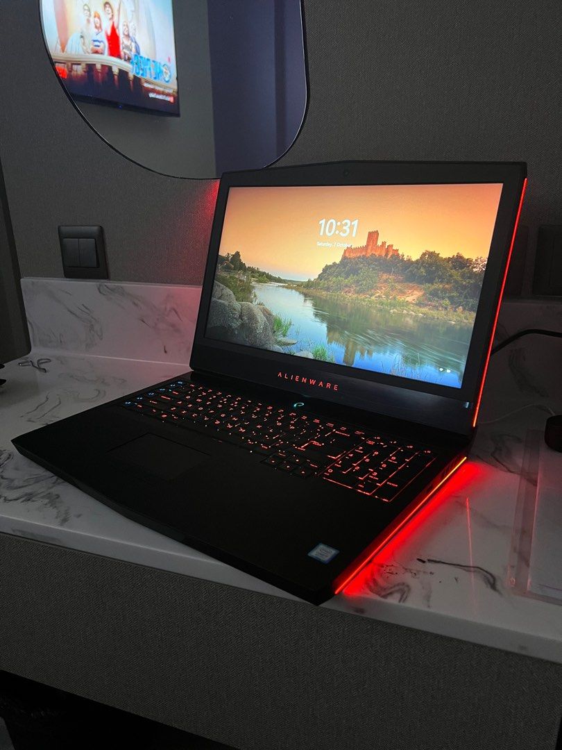 ALIENWARE 17 R5 i7-8750/GTX 1070 Gaming Laptop (Best Frame Rate ...
