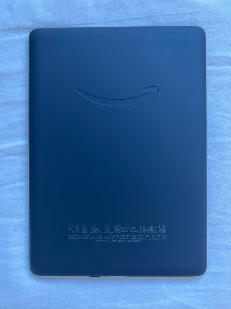 Amazon Kindle Paperwhite 11th Gen 8gb, Mobile Phones & Gadgets, E ...