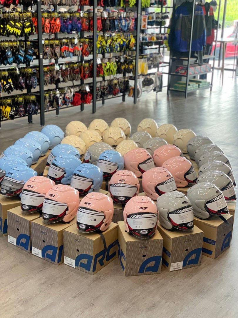 ARC RITZ PASTEL COLOUR, Motorcycles, Motorcycle Apparel on Carousell