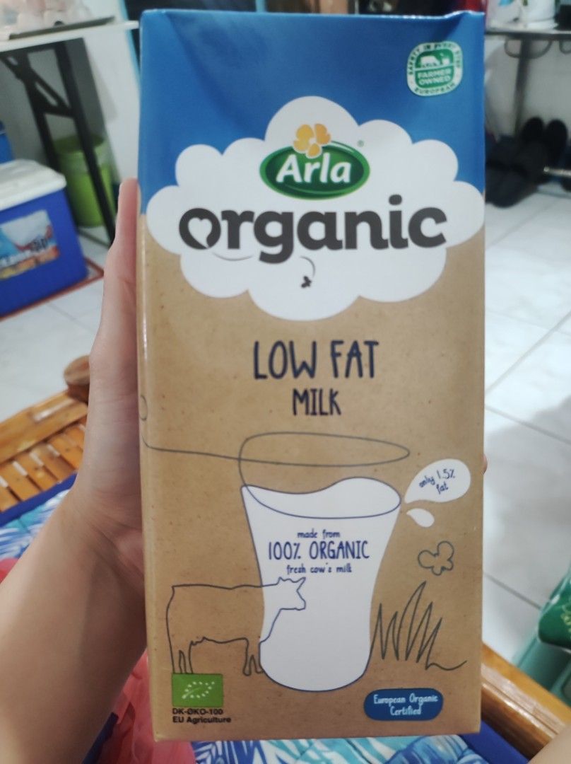 Arla Low fat and strawberry milk goodness, Food & Drinks, Fresh Produce ...