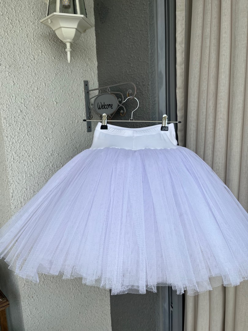 Ballet practice tutu white, Women's Fashion, Bottoms, Skirts on Carousell
