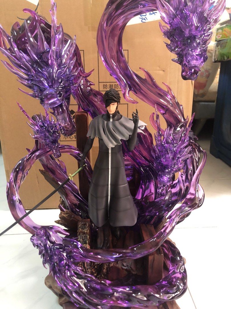 Bleach Aizen & Ichigo Statue, Hobbies & Toys, Toys & Games on Carousell