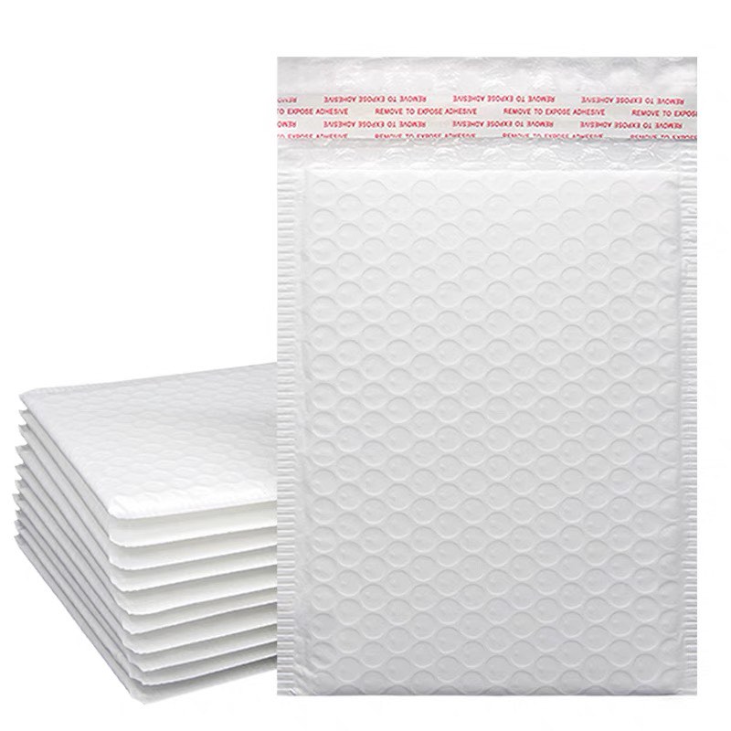 100 white bubble envelopes (can fit A4), Hobbies & Toys, Stationery ...