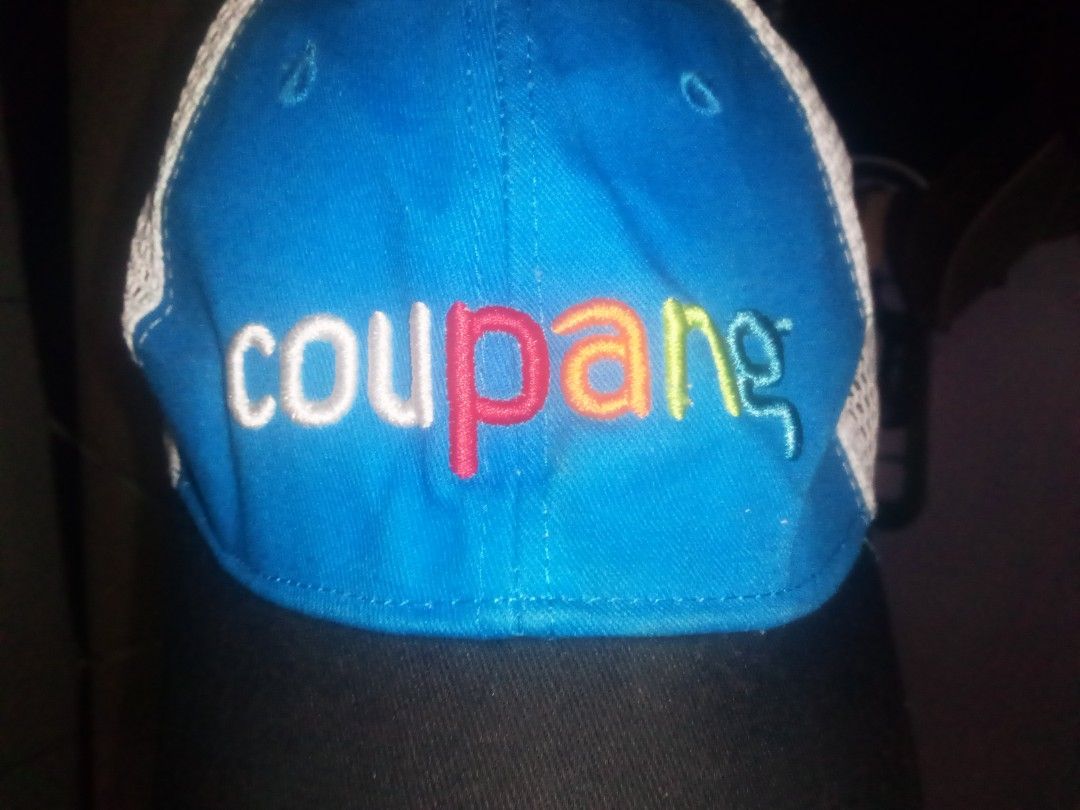 Caps 3 warna, Fesyen Pria, Aksesoris, Topi di Carousell