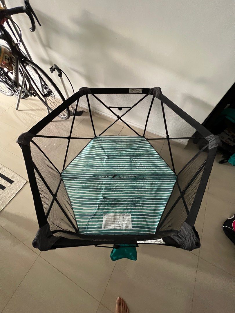 compact play pen, Babies & Kids, Infant Playtime on Carousell