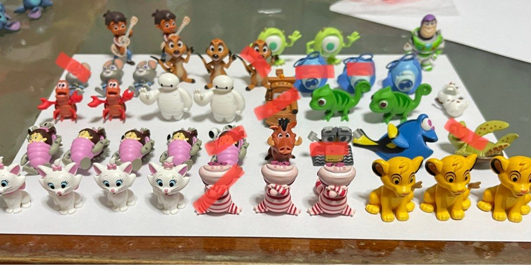 CPCM Cow Play Cow Moo Disney 100 Mini Figurines (Princesses, Baymax ...