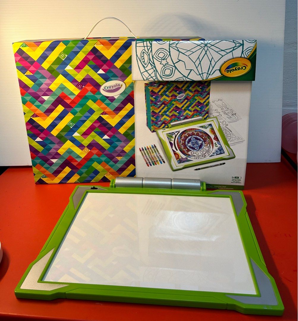 Crayon tracing mania, Hobbies & Toys, Toys & Games on Carousell
