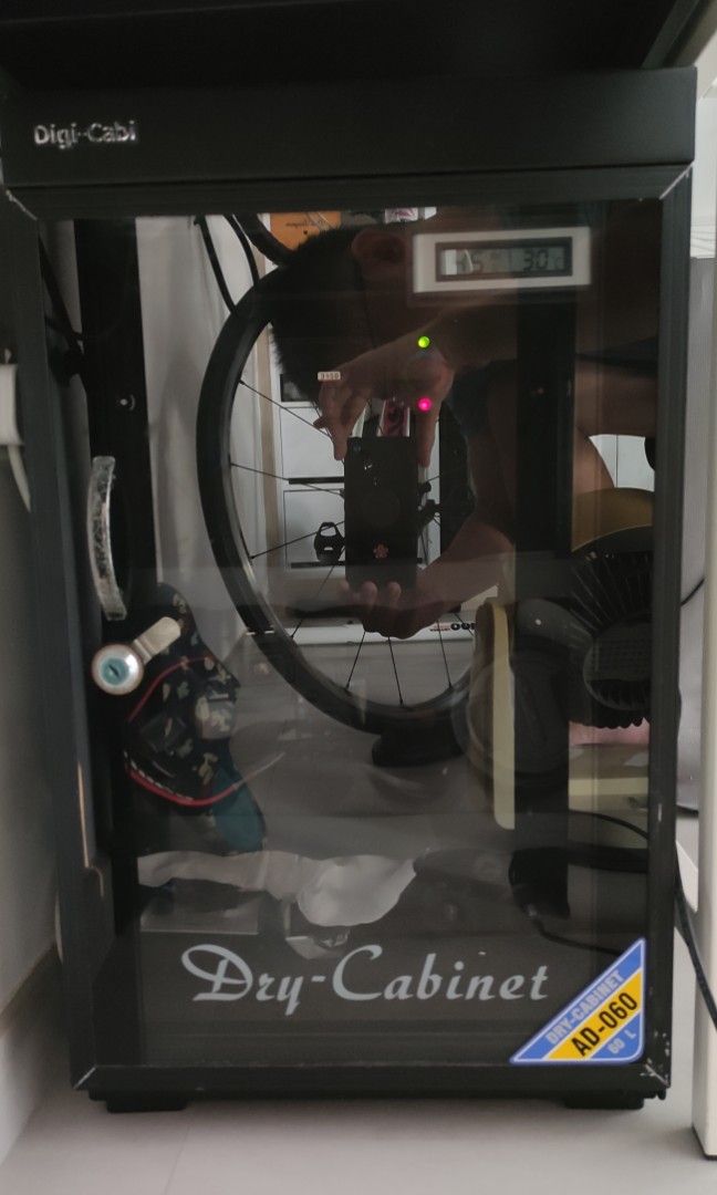 Digi-Cabi AD-060, Photography, Photography Accessories, Dry Boxes & Cabinets on Carousell