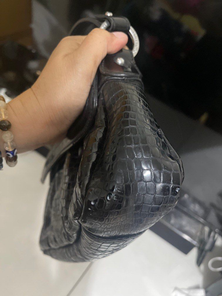 Dilaks kili bag, Women's Fashion, Bags & Wallets, Shoulder Bags on ...