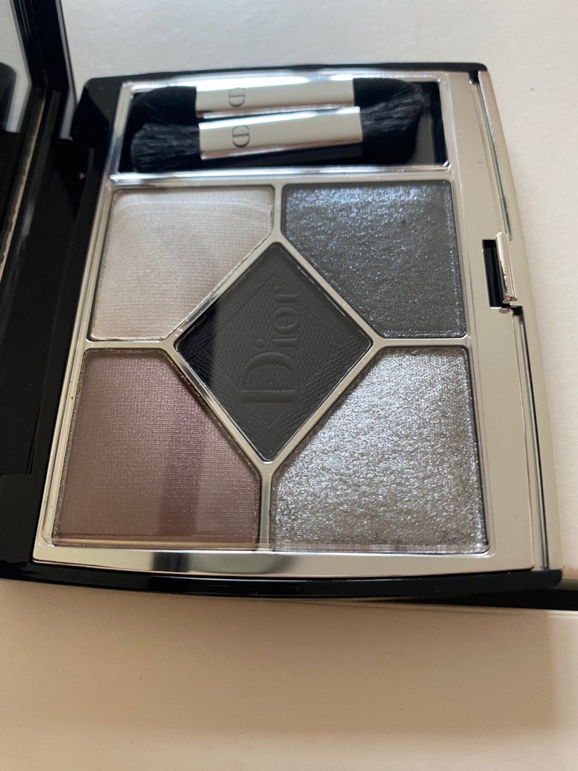 Dior Eye Shadow, Beauty & Personal Care, Face, Makeup on Carousell