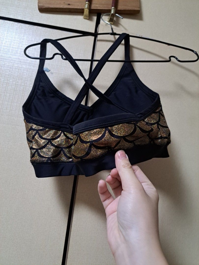 Emily Hsu sports bra, Women's Fashion, Activewear on Carousell