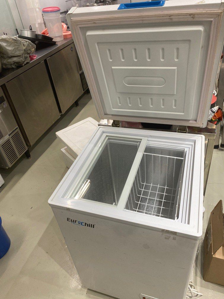 Eurochill 118L Chest Freezer, TV & Home Appliances, Kitchen Appliances ...