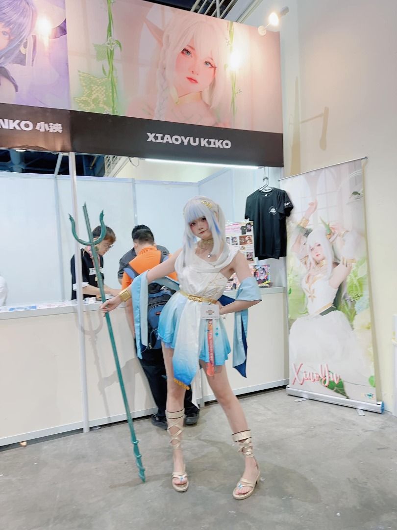 Gawr Gura Atlantis Cosplay with Prop - Hololive, Hobbies & Toys ...