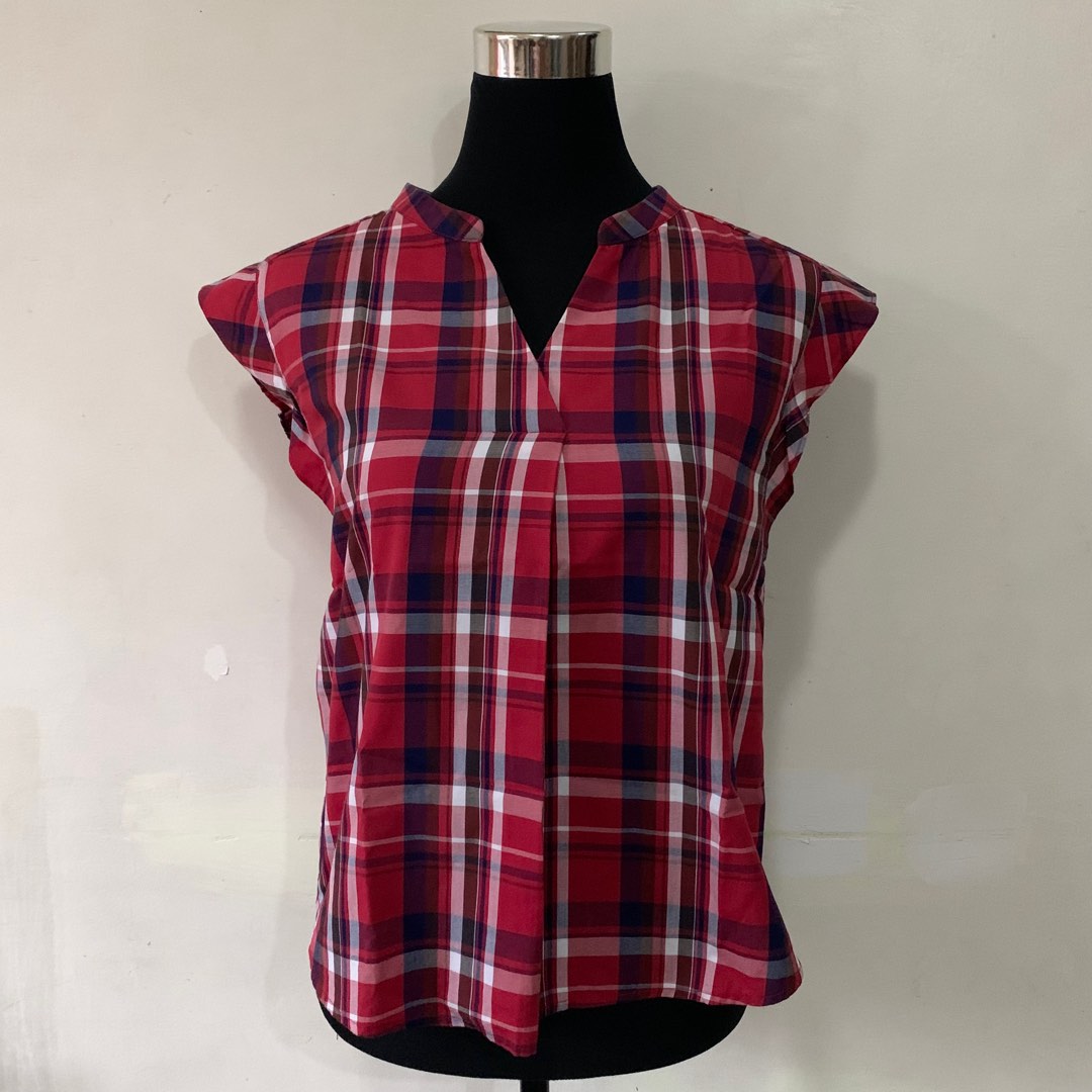 GU Red Checkered Top, Women's Fashion, Tops, Sleeveless on Carousell