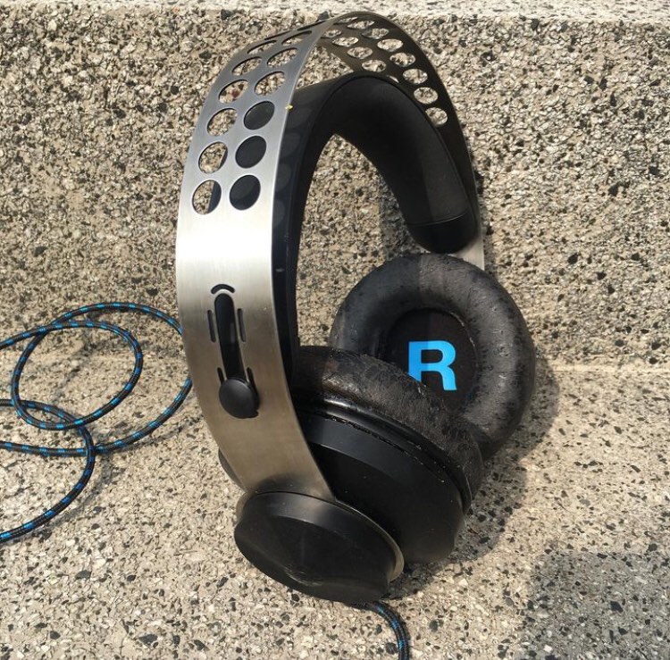 Headphone Lenovo legion mods, Elektronik, Audio di Carousell