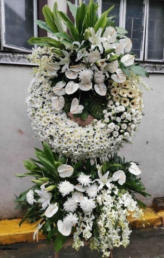 HEART STANDEE CROSS STANDEE AND WREATH, Hobbies & Toys, Stationary ...