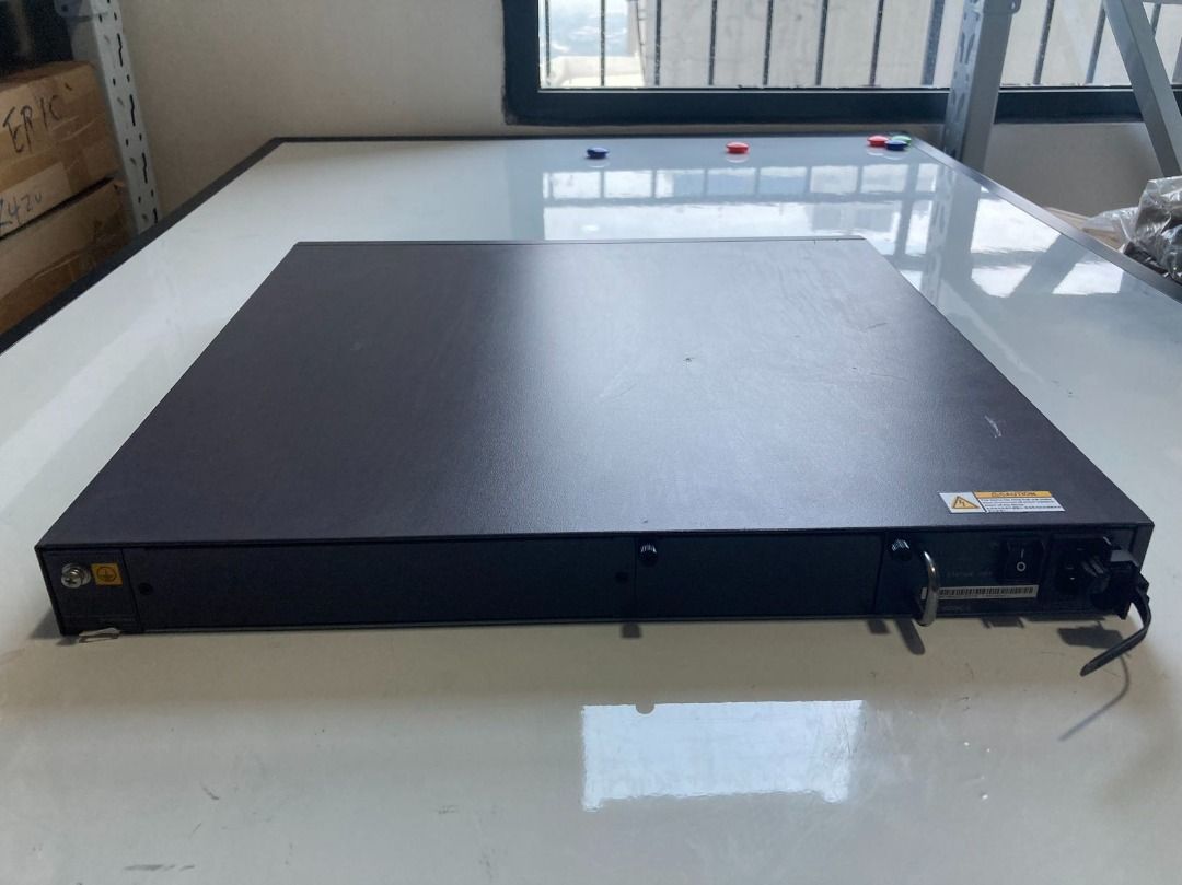 Huawei S5320-28P-SI 24 PORTS 1000BASE-T, Computers & Tech, Office ...