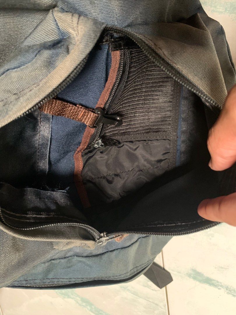 Jansport Backpack, Men's Fashion, Bags, Backpacks on Carousell