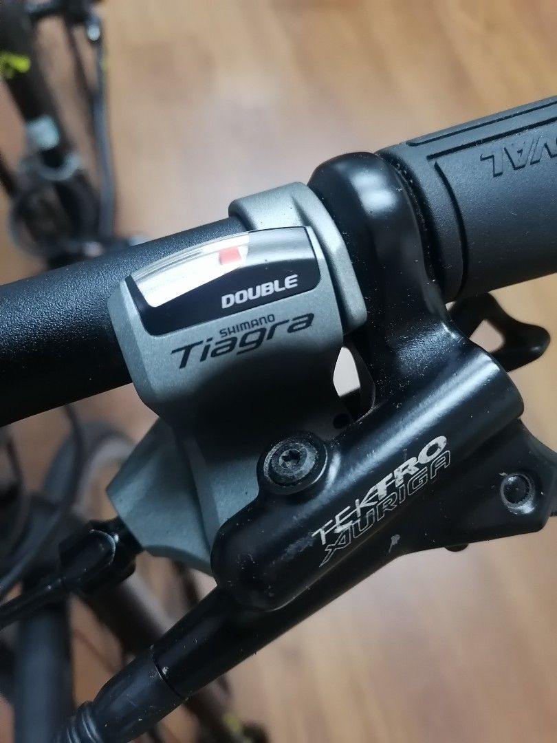 Japan Fuji Hybrid Bike, approx 9kg Shimano Tiagra gear groupset, Sports ...