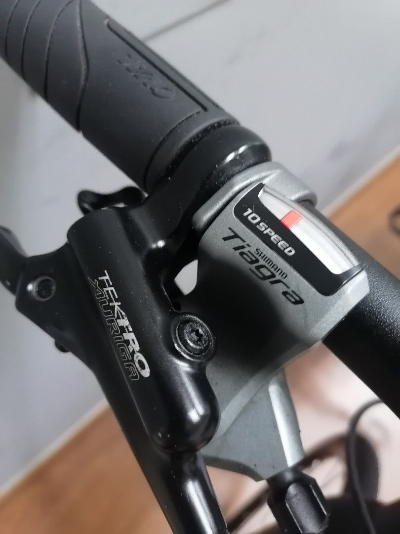 Japan Fuji Hybrid Bike, approx 9kg Shimano Tiagra gear groupset, Sports ...