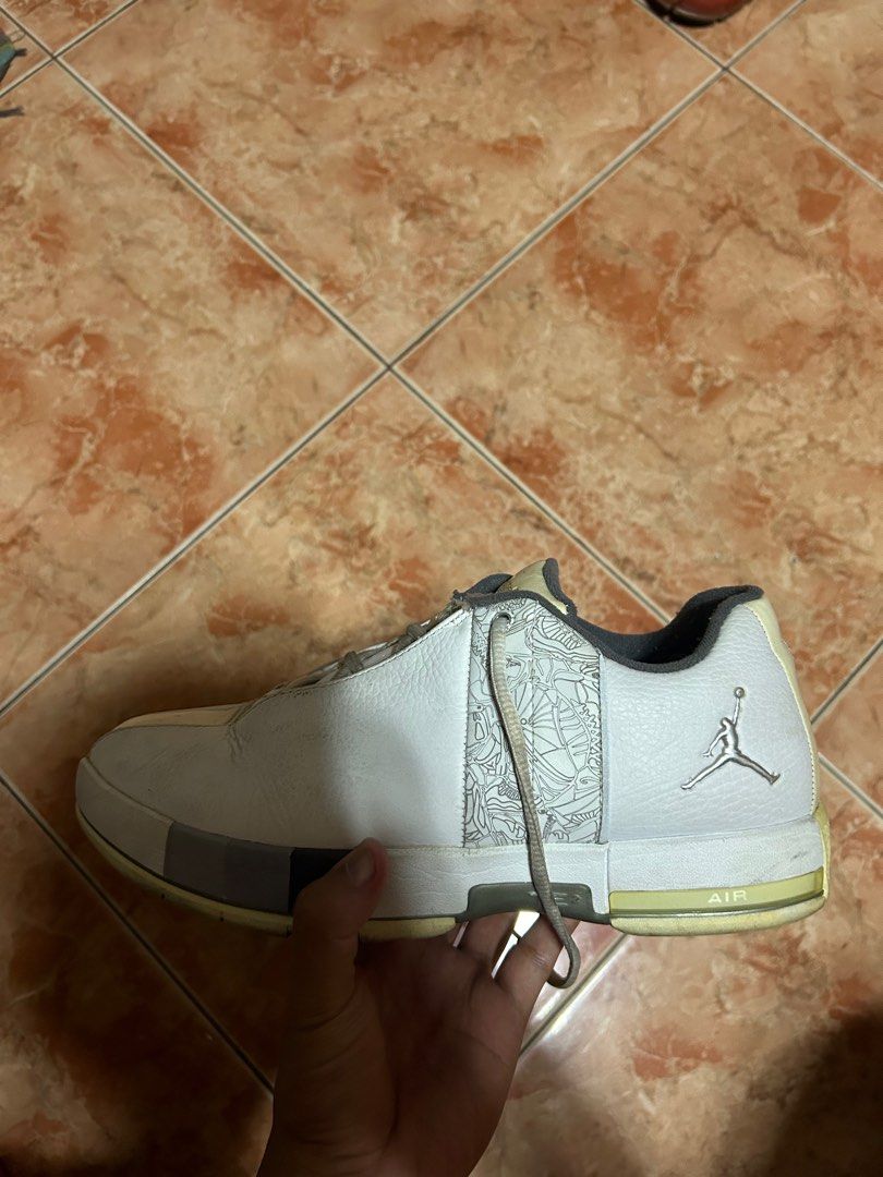 Jordan TE2, Men's Fashion, Footwear, Sneakers on Carousell