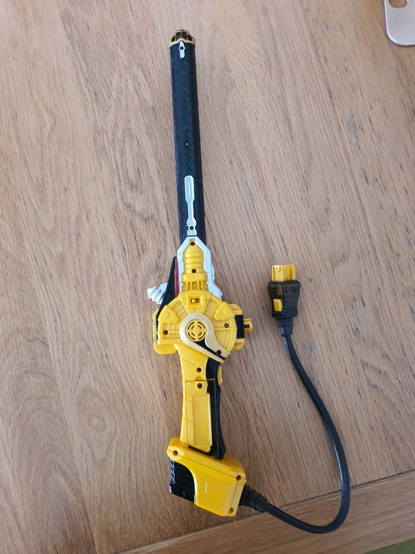 Kamen Rider Fourze DX Electric Rod & Fire Bluster Gun, Hobbies & Toys ...