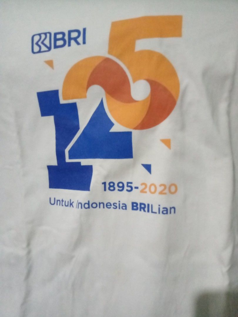 kaOS ikLan anniveRsaRy bRi, Fesyen Pria, Pakaian , Atasan di Carousell