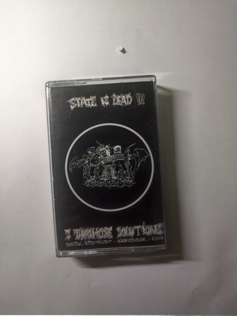 Kaset "3 THRASHCORE SOLUTION" 3 Way Split Cassette Tape, Hobbies & Toys ...